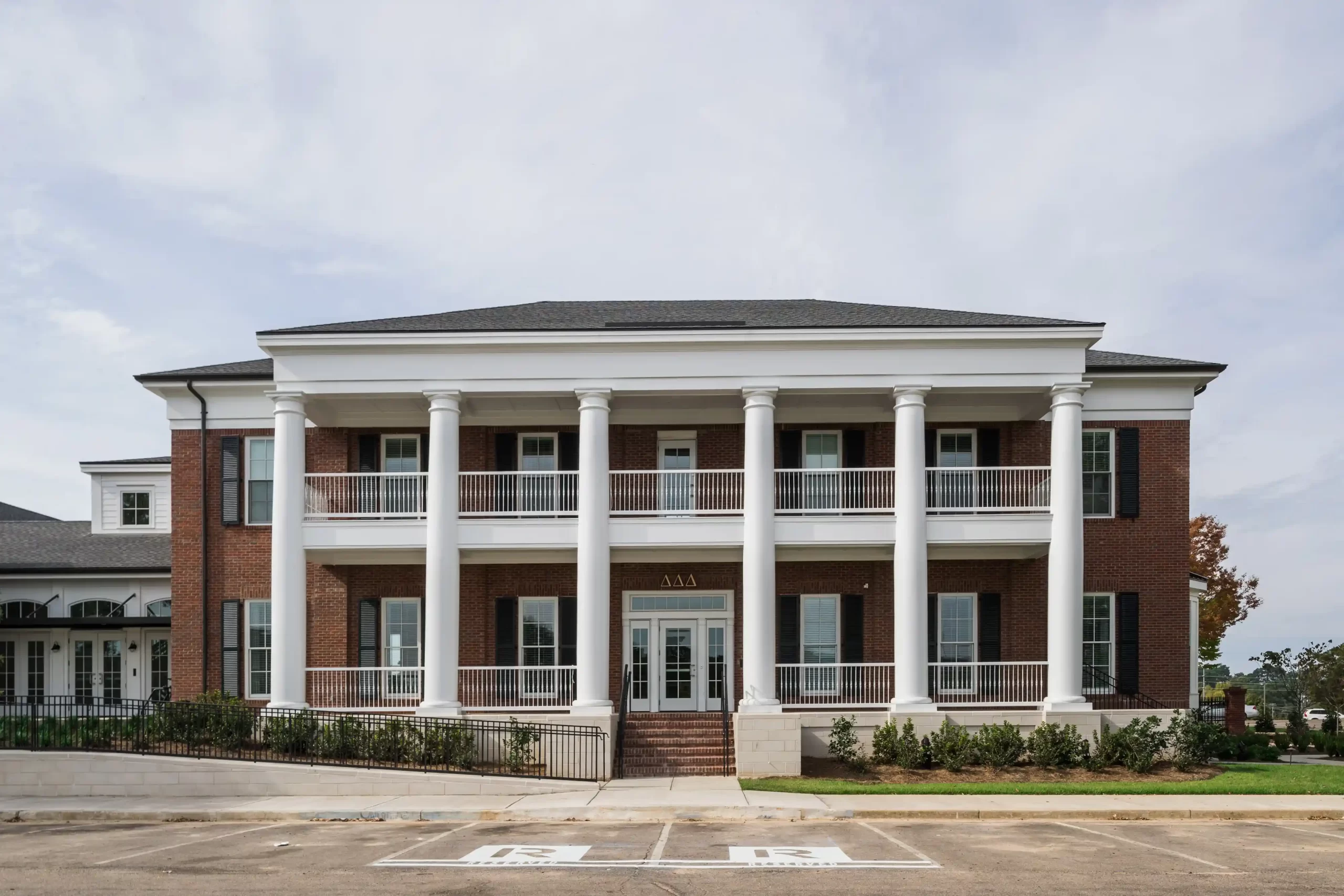 Tri-Delta House Mississippi State University – WBA